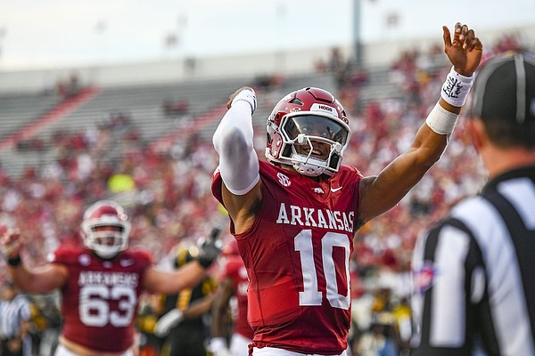 Arkansas football routs UAPB 70-0 for most lopsided victory in 96 years ...
