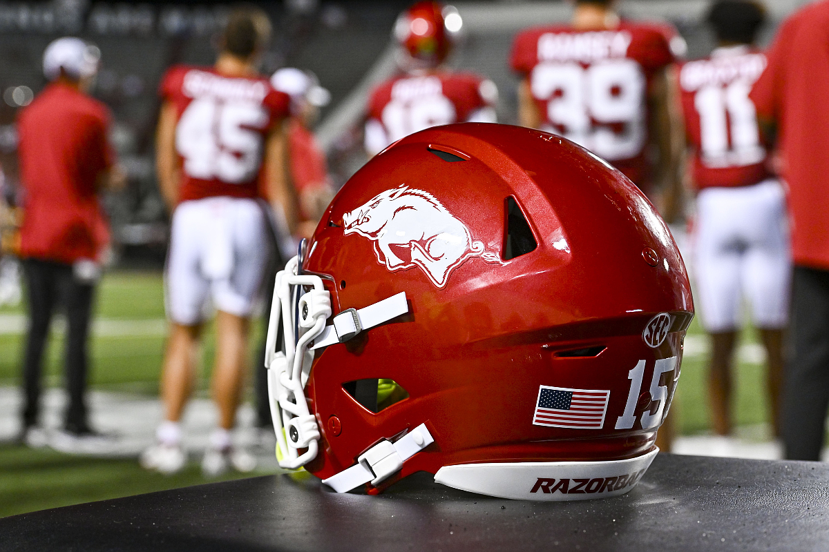 3-star defensive lineman Ari Slocum reopens recruitment from Arkansas football | Northwest ...