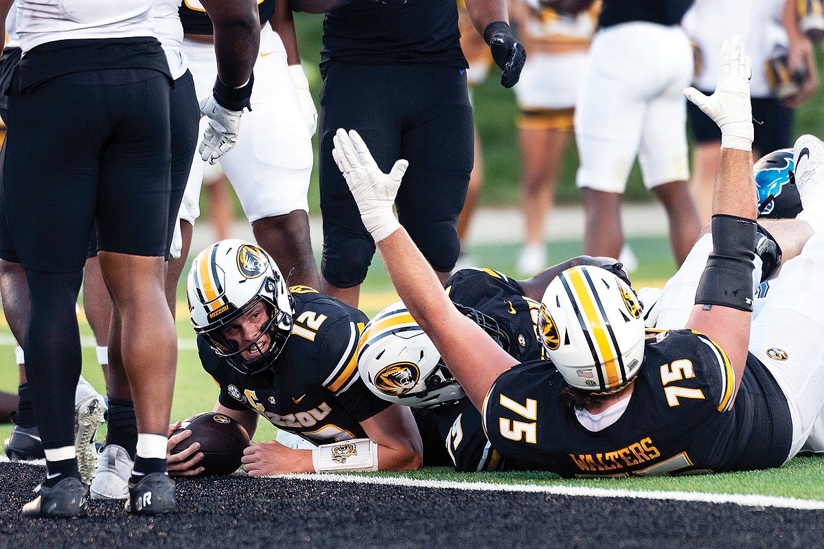 Missouri football posts 38-0 victory against Buffalo | Fulton Sun