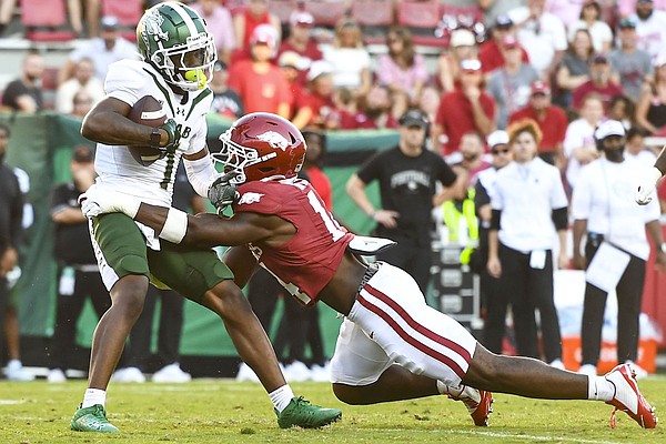 Arkansas football notebook: Stephen Dix 'absolutely' deserving of more ...