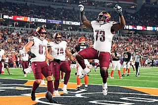 Daniels leads Commanders to win against Bengals | Fulton Sun
