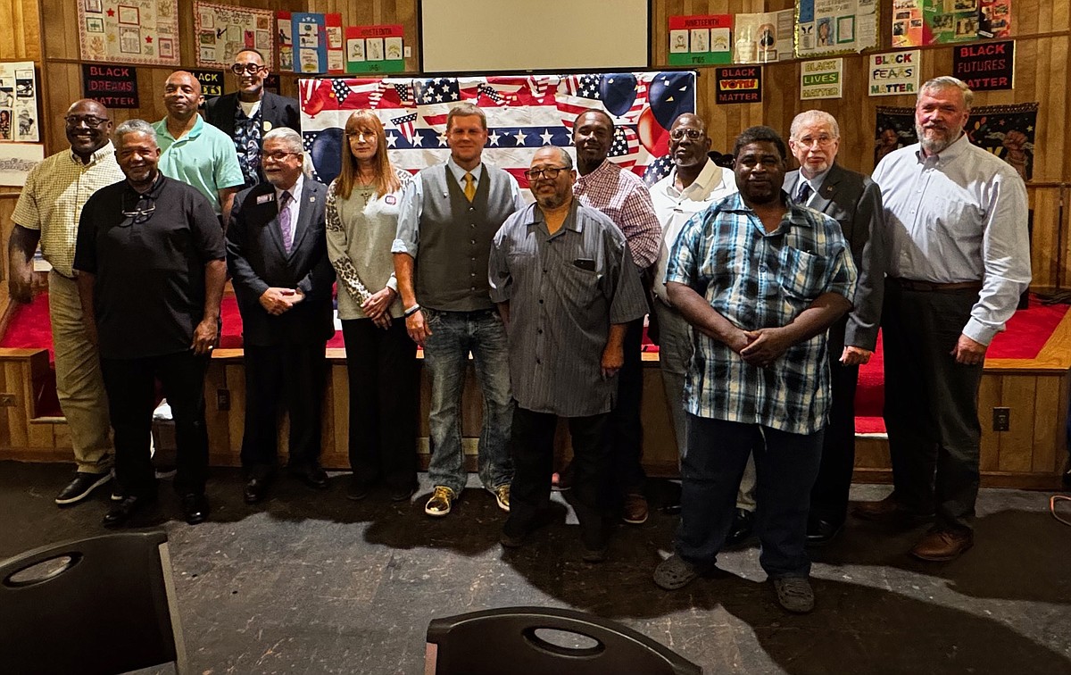 Local candidates attend ‘Meet and Greet’ | Camden News