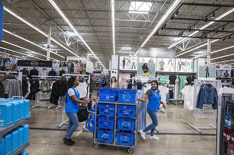 Fewer holiday hires expected at retailers | The Arkansas Democrat ...