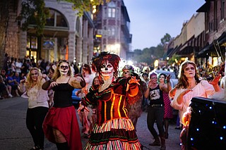 Eureka Springs prepares for annual zombie ‘invasion’ as family-friendly ...