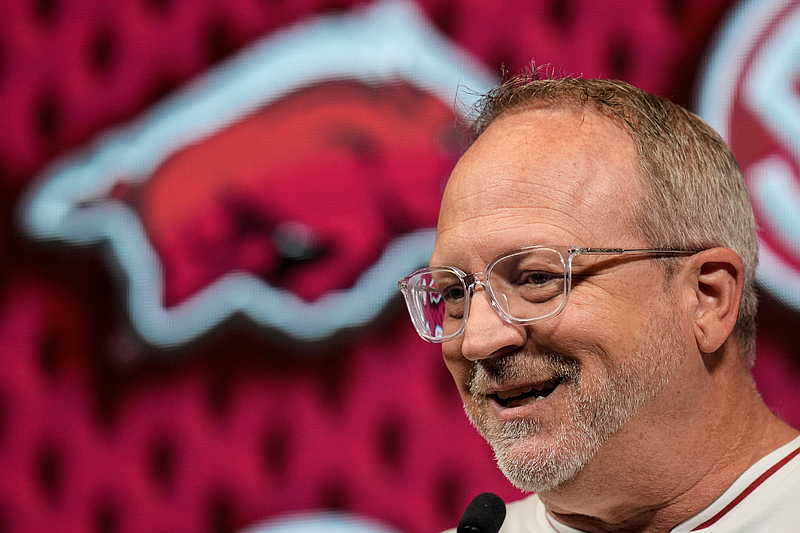 Mike Neighbors addresses Arkansas women's basketball's preseason last ...