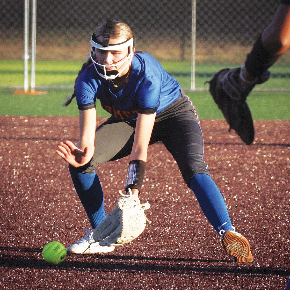 Fatima softball advances to 14th straight district title game ...