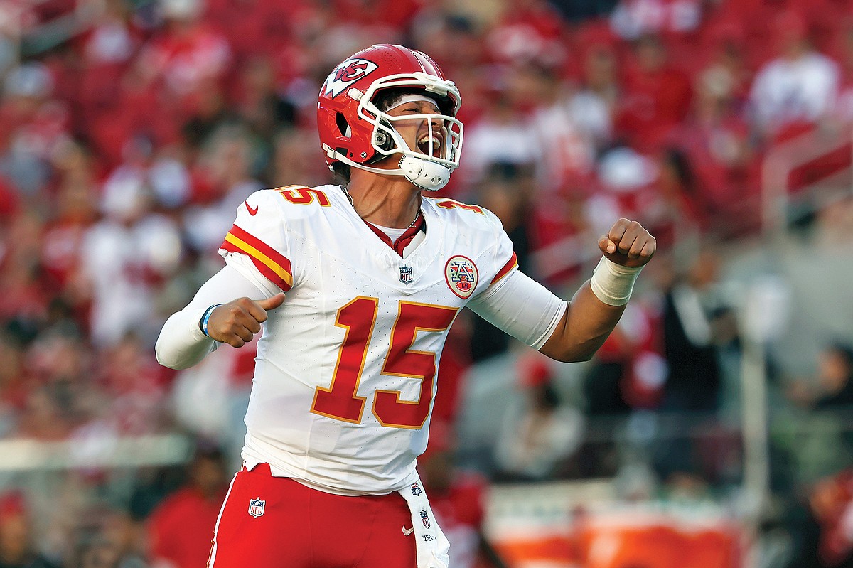 Chiefs hope to continue to feel at home vs. Raiders in Las Vegas ...