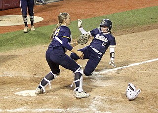 Helias falls in extra innings in Class 5 softball third-place game ...