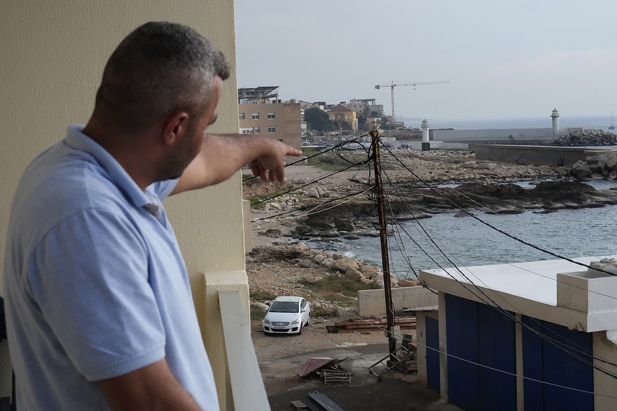 Israel says it carried out ground raid into Syria, seizing a Syrian ...