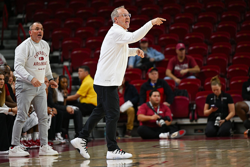 WATCH: Mike Neighbors, Izzy Higginbottom recap Arkansas women's ...