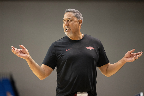 Arkansas basketball assistant Chuck Martin previews opener vs. Lipscomb ...