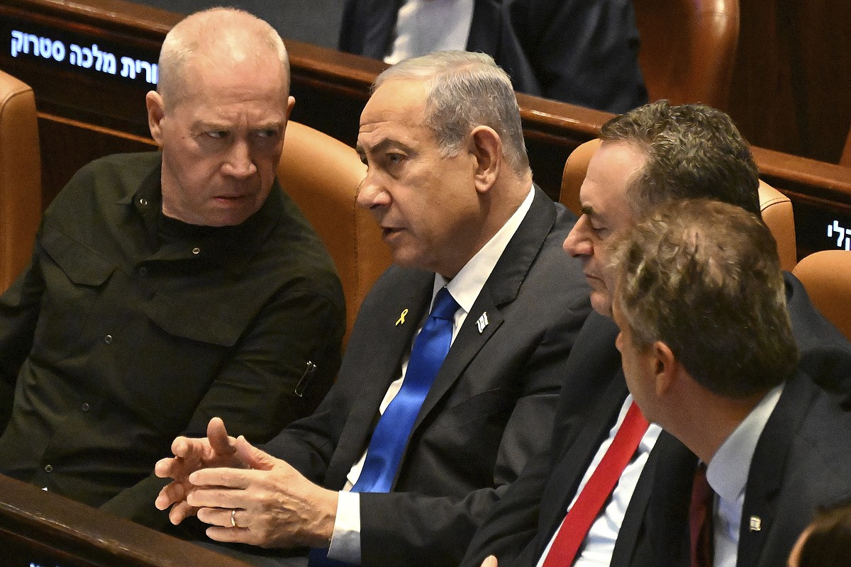 Israel's Netanyahu dismisses his defense minister as wars rage ...