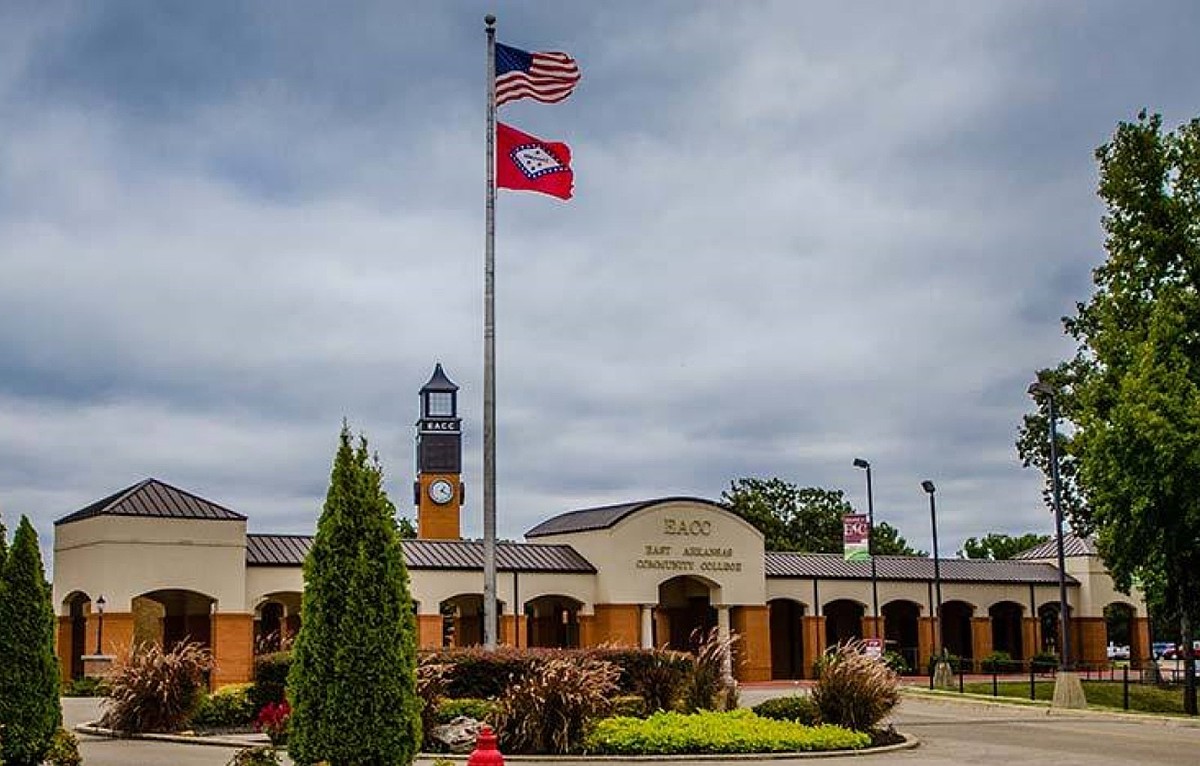 Cline to step down as chancellor of UA-EACC | The Arkansas Democrat-Gazette - Arkansas' Best ...