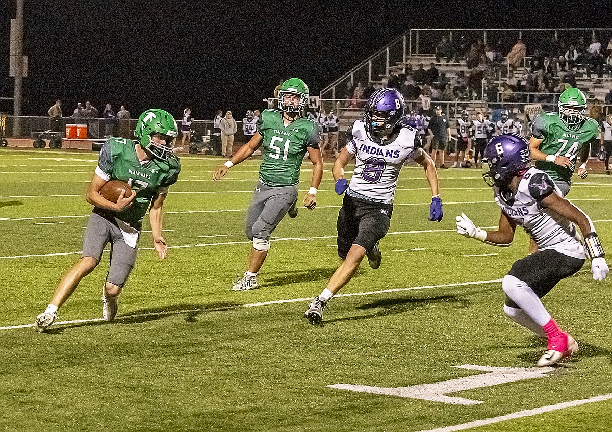 Blair Oaks faces familiar foe in Southern Boone in district football ...