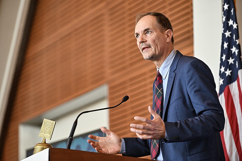 Smithsonian think tank partnering with Blytheville cold war museum ...