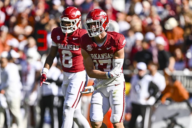 Arkansas football notebook: Secondary changes work for Razorbacks ...