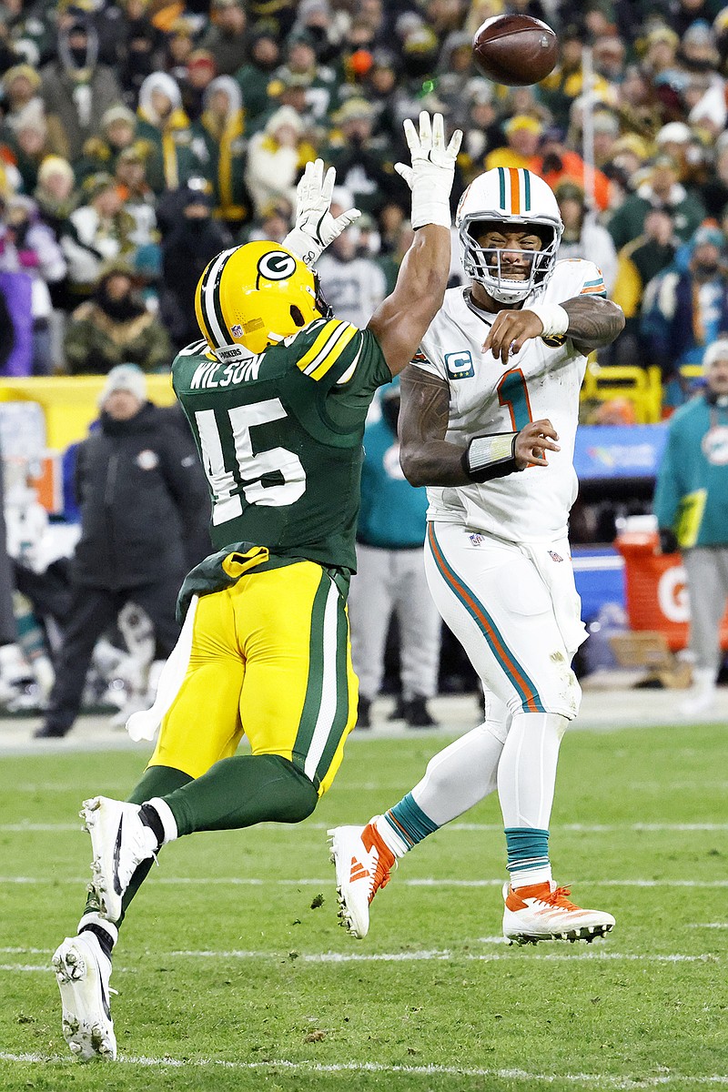 Dolphins’ struggles in cold continue with loss to Packers at Lambeau Field | Jefferson City News ...