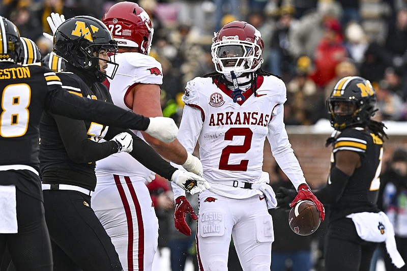 AP names 3 Arkansas football players All-SEC, Andrew Armstrong makes ...