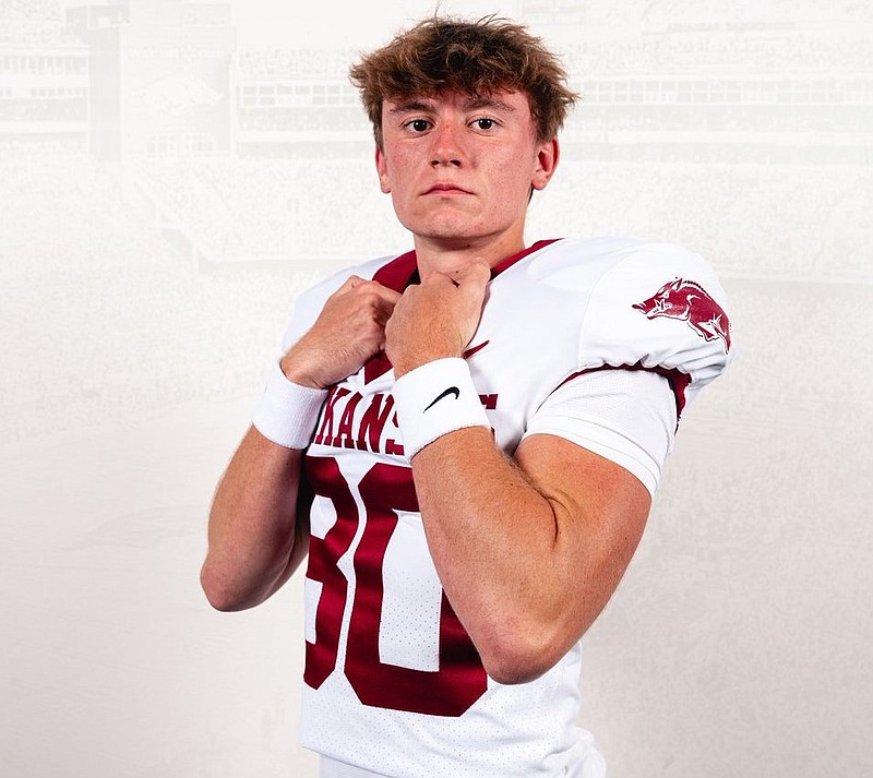 Nation's top kicker signs with Arkansas football | Whole Hog Sports