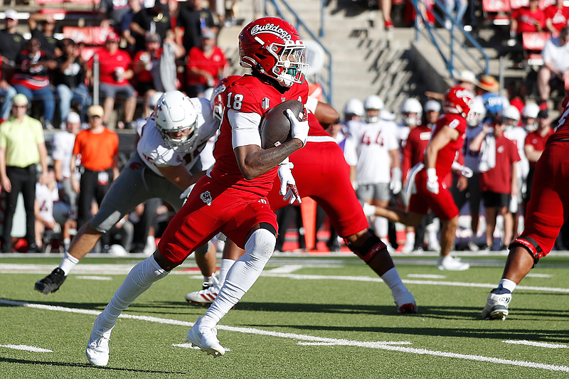 Arkansas football extends offer to Fresno State transfer WR Jalen Moss ...