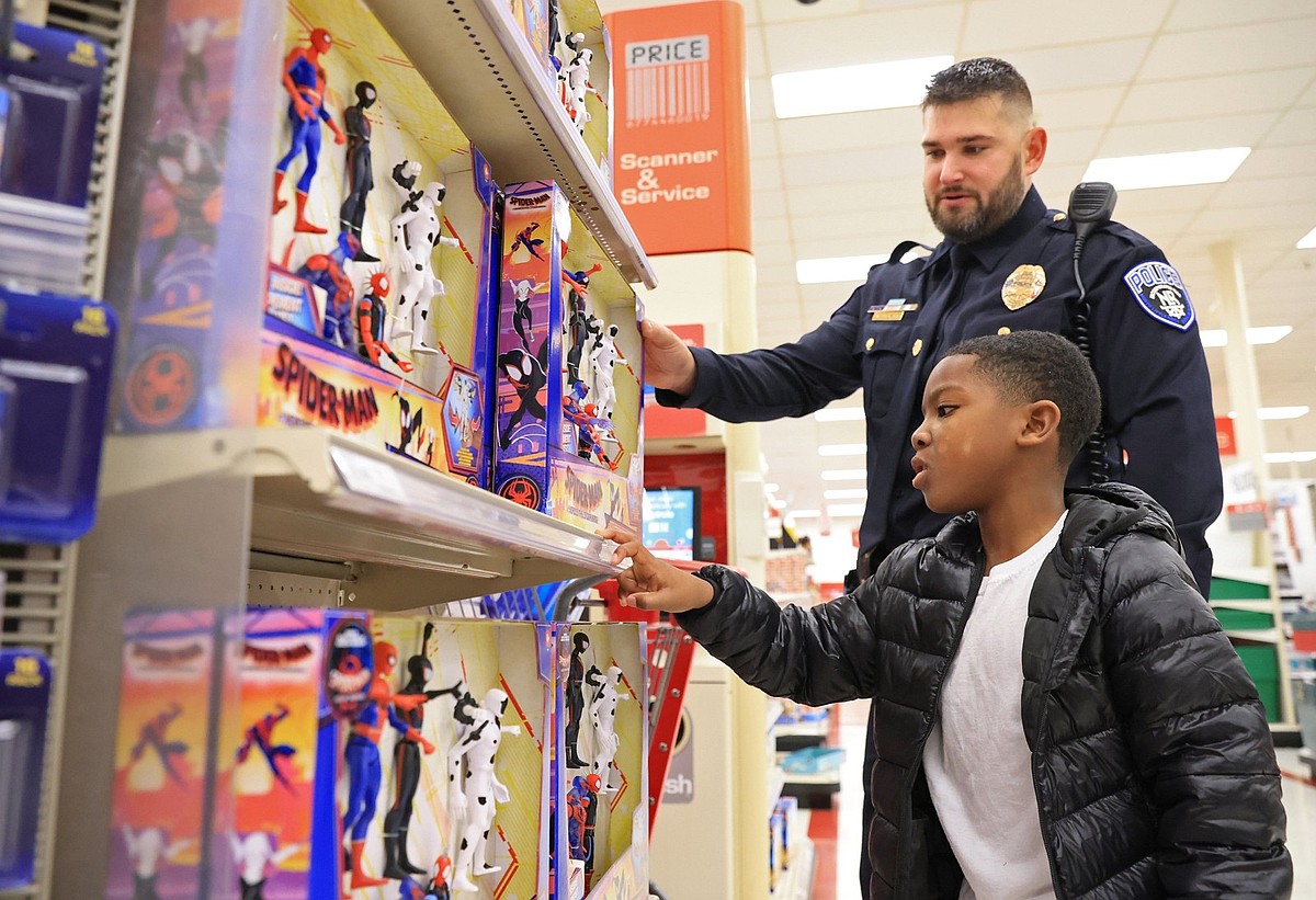 North Little Rock Target hosts police department’s second seasonal ...