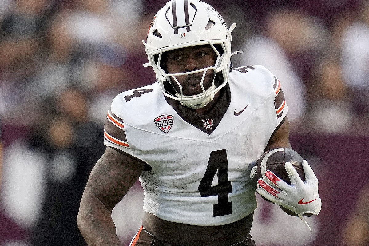 Arkansas football extends offer to transfer running back | The Arkansas ...