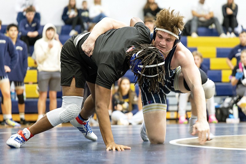 Missouri Duals: Helias finishes second in event | Jefferson City News ...