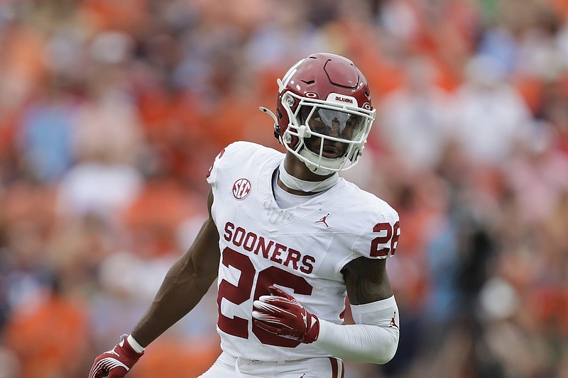 Commitment analysis: Oklahoma CB Kani Walker transfers to Arkansas | Whole Hog Sports