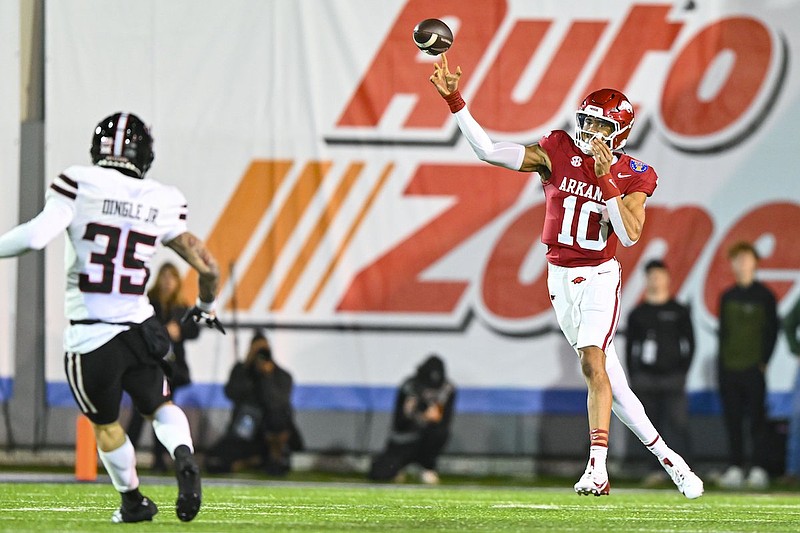 Arkansas football QB Taylen Green posted numbers with Razorbacks' all ...