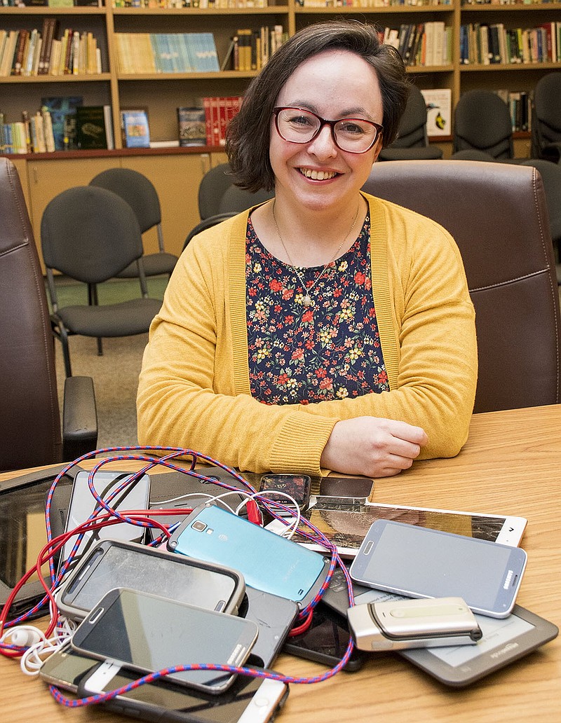 Little Rock Zoo recycles electronics, lights | The Arkansas Democrat ...