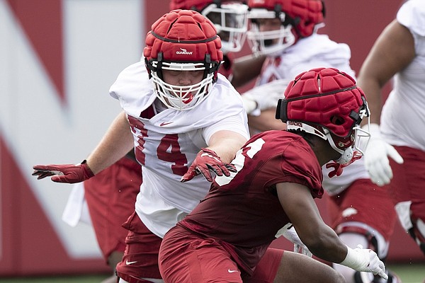 Arkansas OL Luke Brown announces medical retirement | Whole Hog Sports