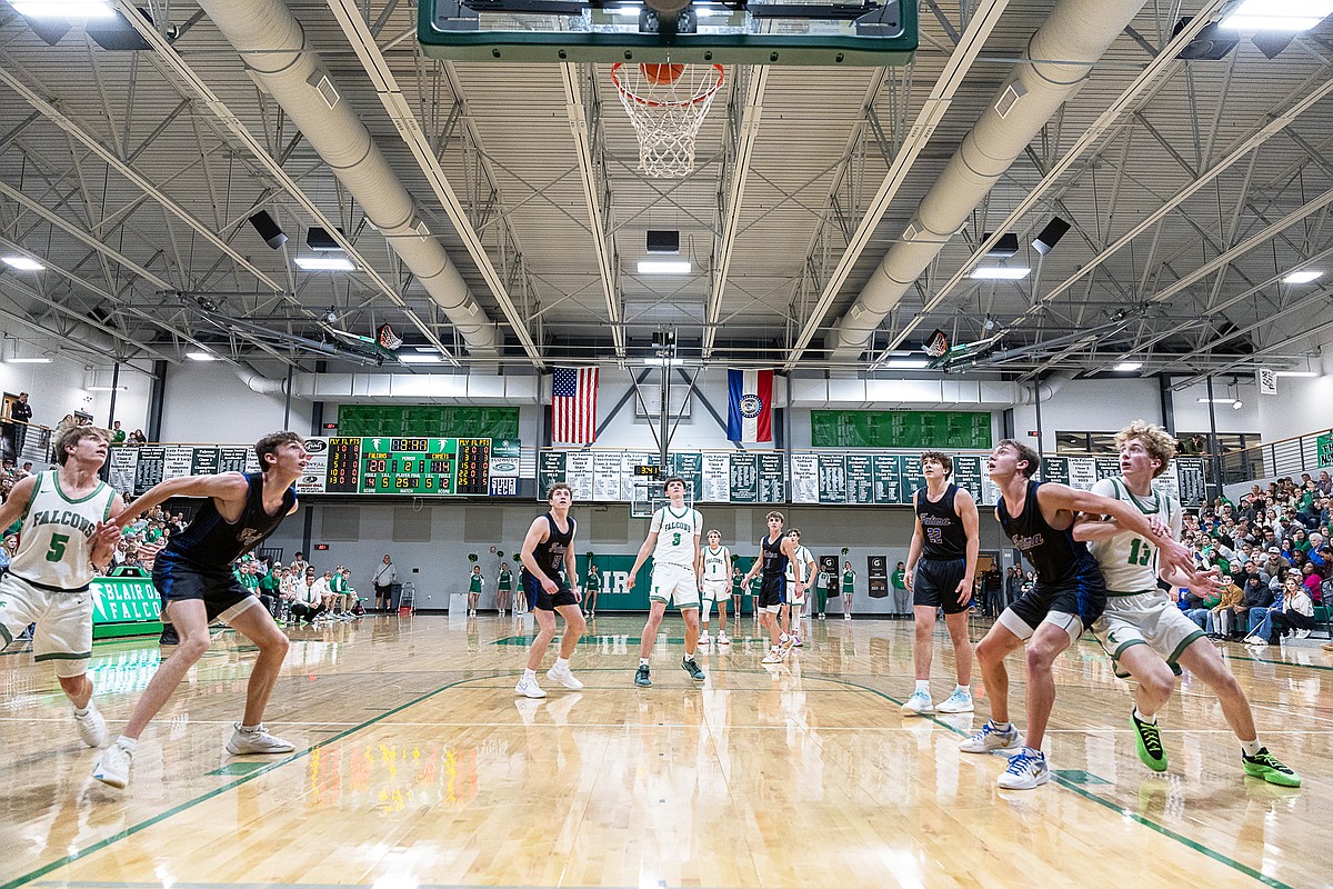 Blair Oaks boys lock in on defense to post win against Fatima ...