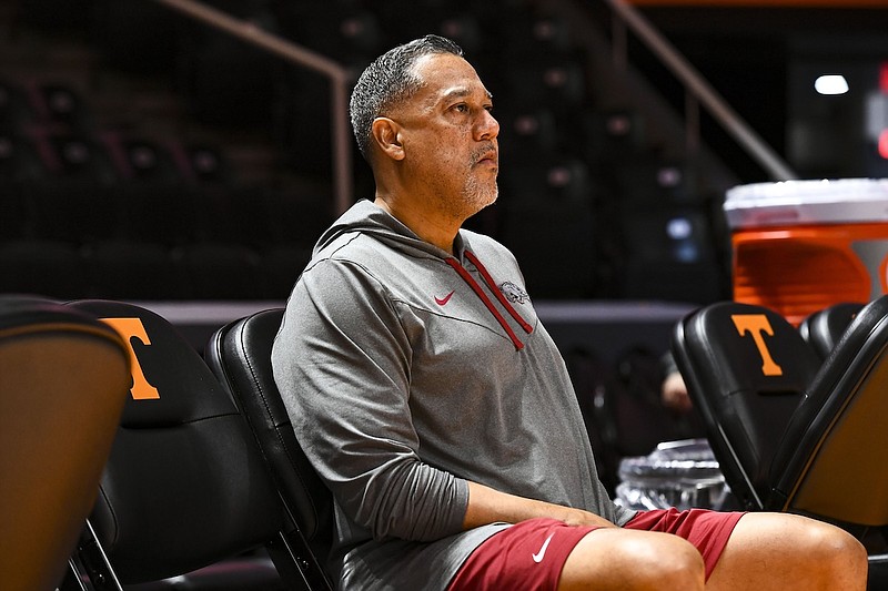 VIDEO: Chuck Martin previews Arkansas men's basketball's game against ...