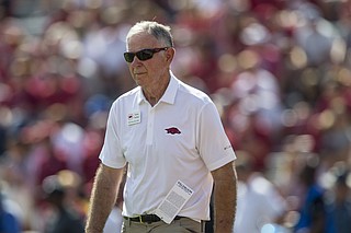 Former UA defensive back Tommy Trantham dies at 79 | The Arkansas ...