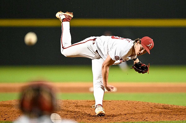 4 Arkansas baseball pitchers in the running to start in 2025 | Whole ...