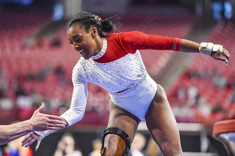 No. 17 Arkansas gymnastics looks to improve in road meet at No. 12 ...