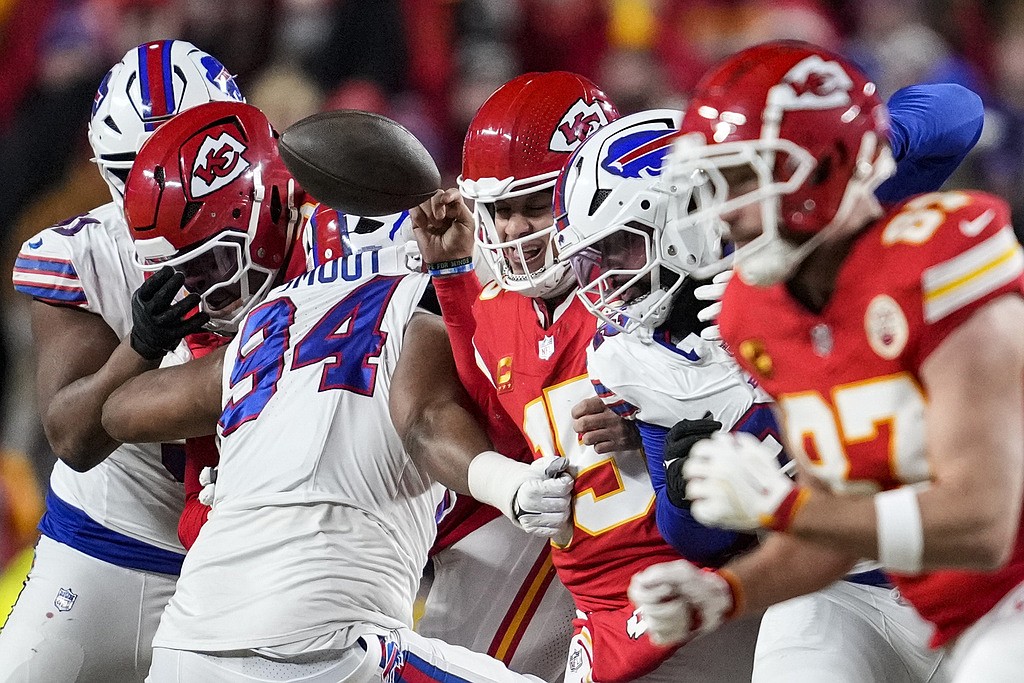 More Mahomes Magic: Kansas City gets past Buffalo, earns shot at 3-peat ...