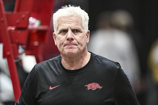 Commentary: Field is great for Arkansas track's Razorback Invitational ...