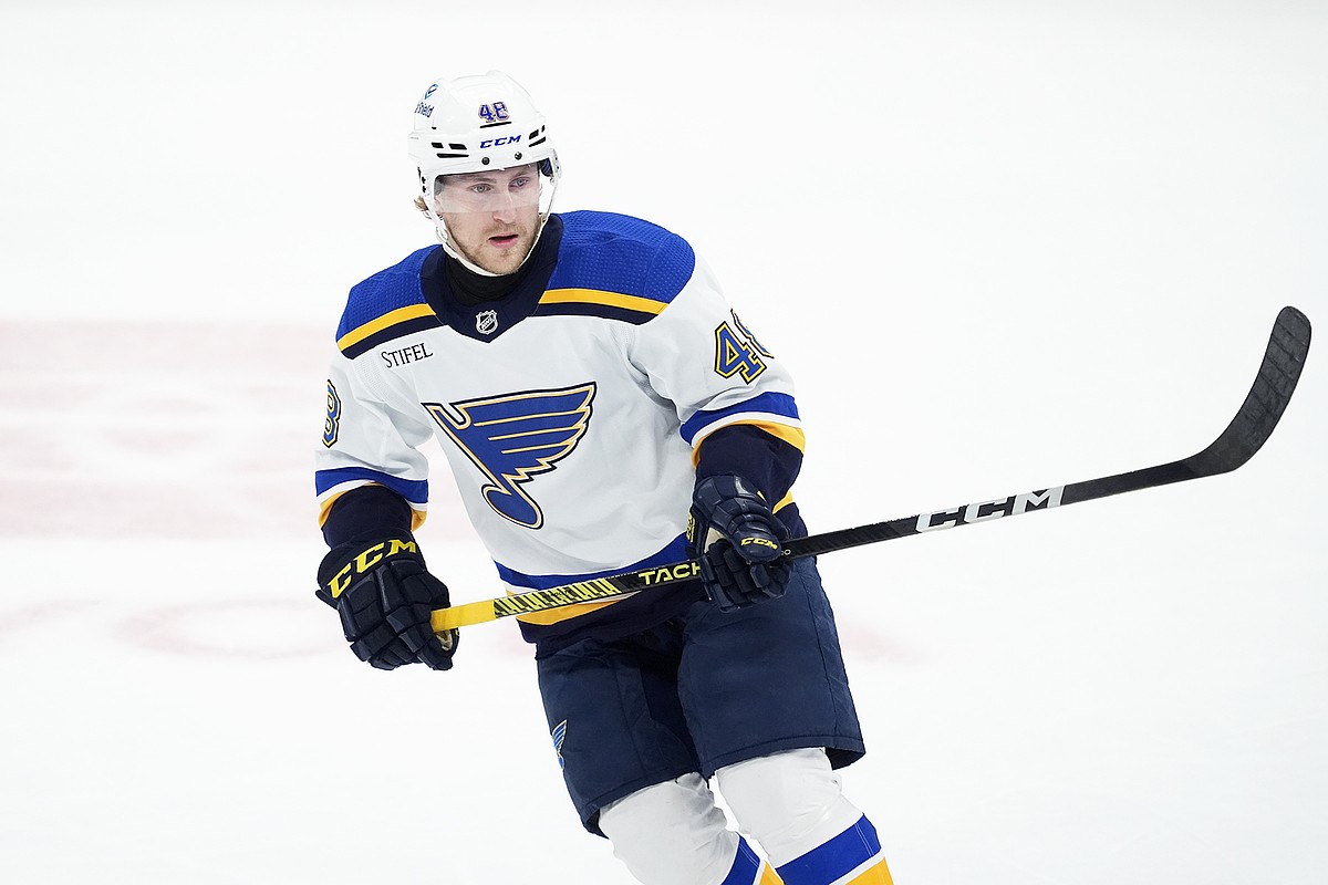 Blues trade Perunovich to Islanders for draft pick | Fulton Sun