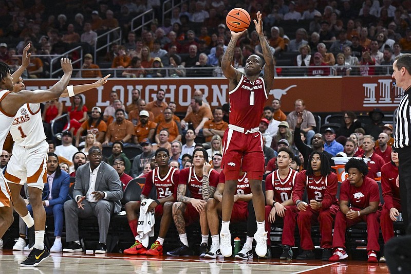 Nelly Davis continues hot run of form as Arkansas basketball beats ...