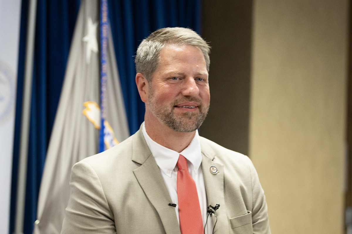 Firing of U.S. attorney in Arkansas was error, he says; reprieve ...