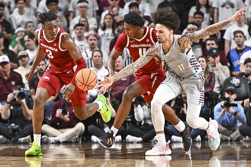 Turnovers the story as Arkansas basketball falls to No. 8 Texas A&M ...