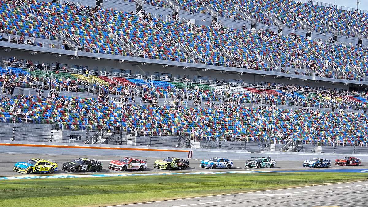 Final practice at Daytona paced by Keselowski as Fords dominate session ...