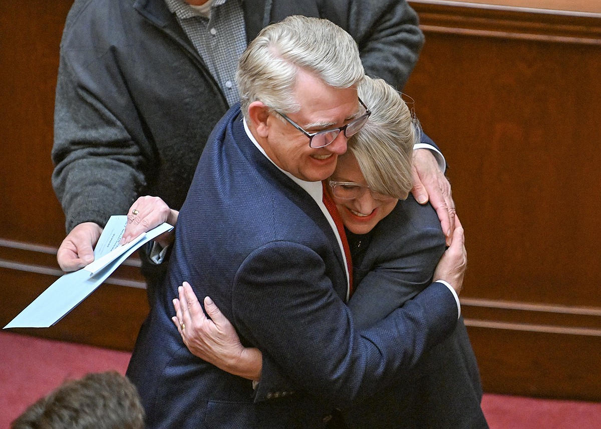 Capitol briefs: Senate OKs vision benefit manager bill | Bill to create ...