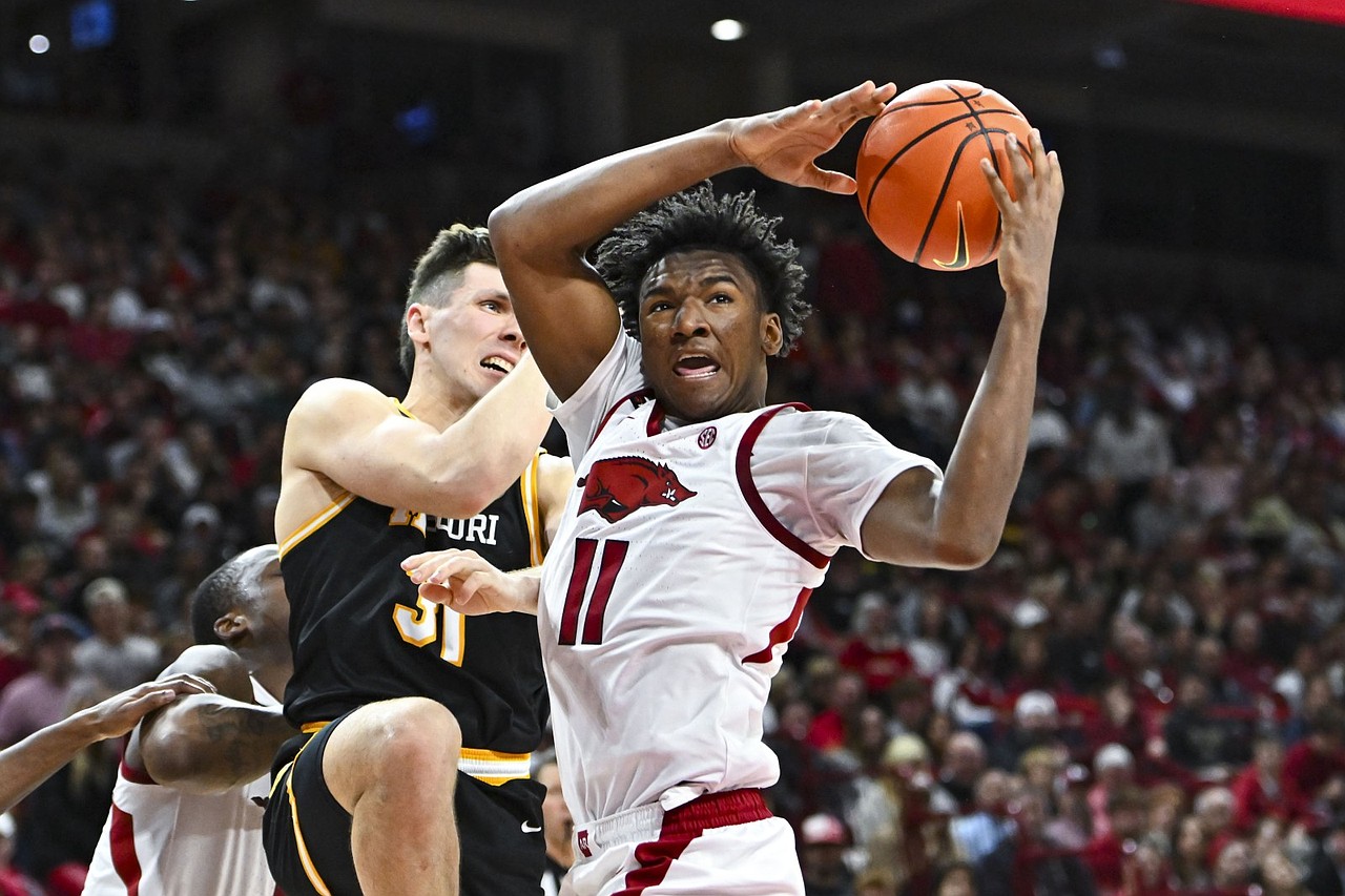 Short-handed Razorbacks hold off No. 15 Missouri down the stretch for ...
