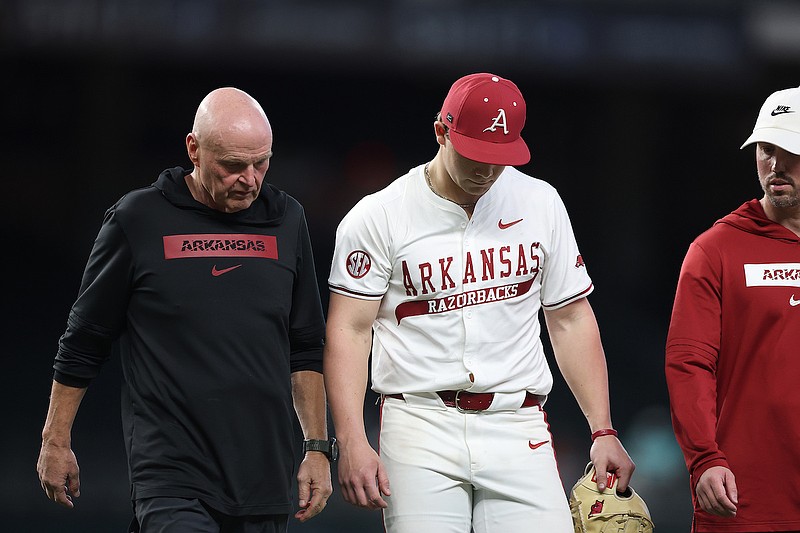 Arkansas baseball pitcher Gage Wood leaves start early vs. Michigan ...