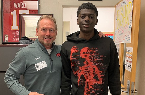 Offered Florida receiver likes Arkansas football assistant Scott ...