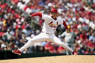Cardinals shut down Thompson for 3-4 weeks with lat strain | Fulton Sun