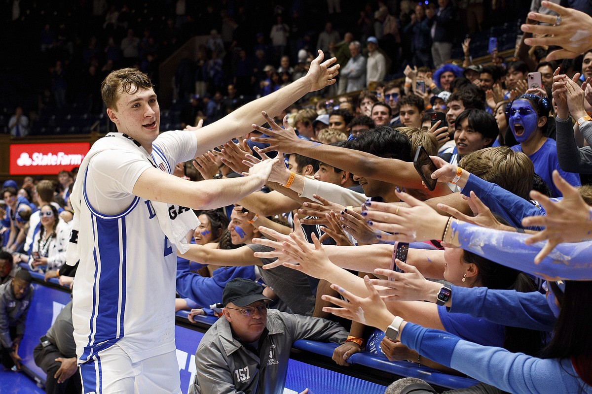 No. 2 Blue Devils rout Deacons | Northwest Arkansas Democrat-Gazette