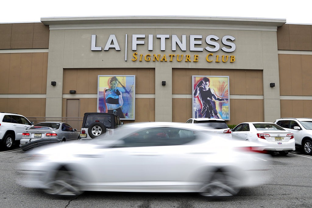 NEWS IN BRIEF: Genesis Health Clubs purchases three LA Fitness gyms in ...